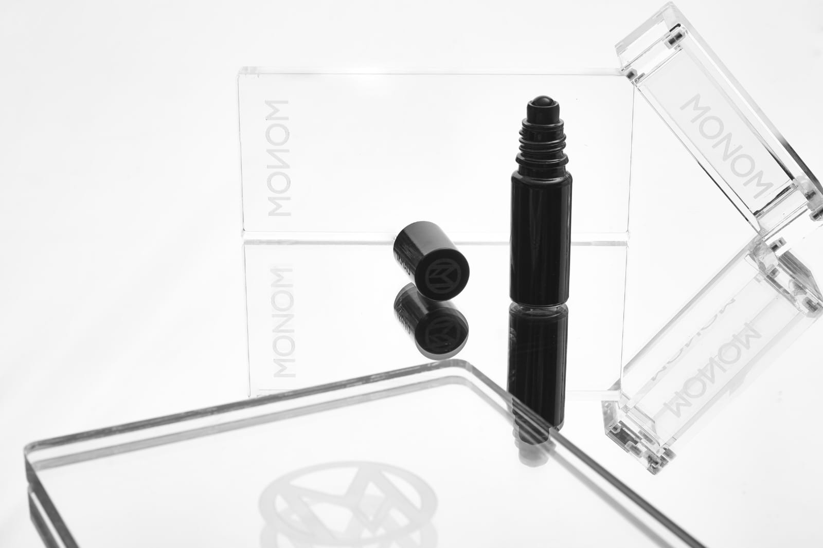 Essenze Pure – MONOM PARFUM